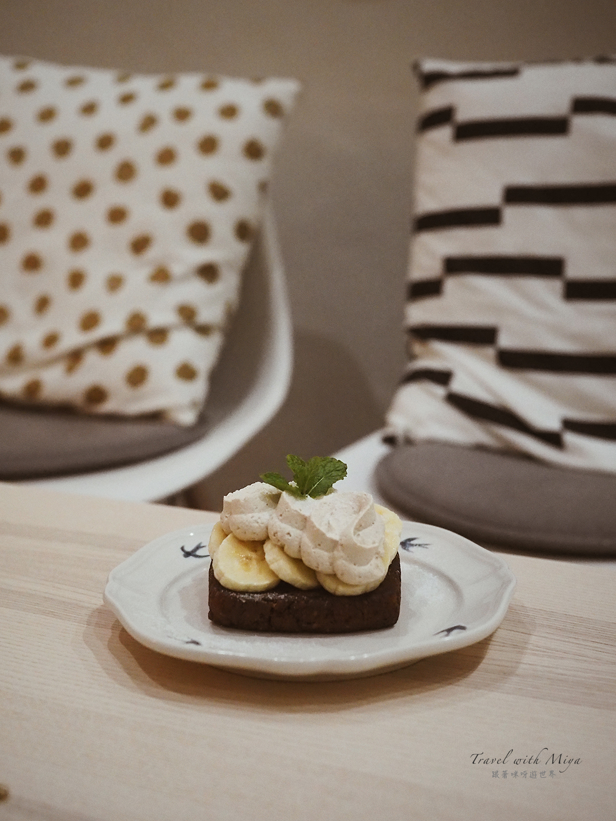 台中甜點店「NewTro x Dessert」﹕是模型吧！可愛草莓淋醬蛋糕﹐還可客製蛋糕 - Travel with Miya 跟著咪呀遊世界