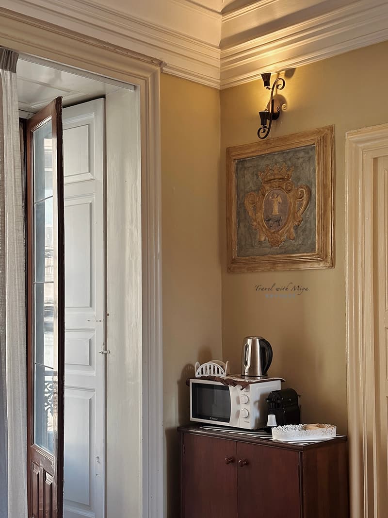 【西西里島】卡塔尼亞Catania住宿﹕位置佳、庭院付費停車場 B&B Palazzo Bruca - Travel with Miya 跟著 ...