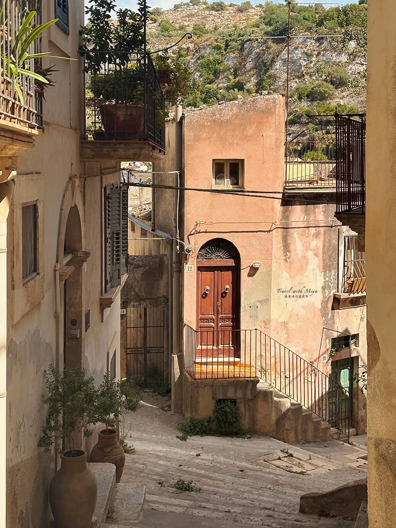 【西西里島】Modica莫迪卡-巴洛克小鎮：住宿、交通、景點、美食地圖 - Travel with Miya 跟著咪呀遊世界